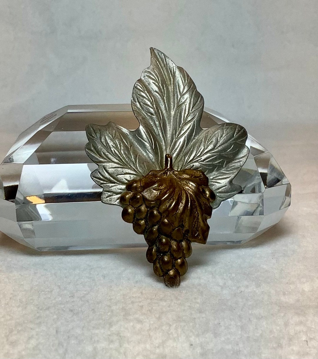 Vintage Pewter Grapes Brooch Pin Jewelry Silver Bronze Tones Brass ...