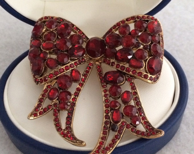 Lovely Deep Red Ruby Ribbon Vintage Brooch Faceted Rhinestones - Etsy