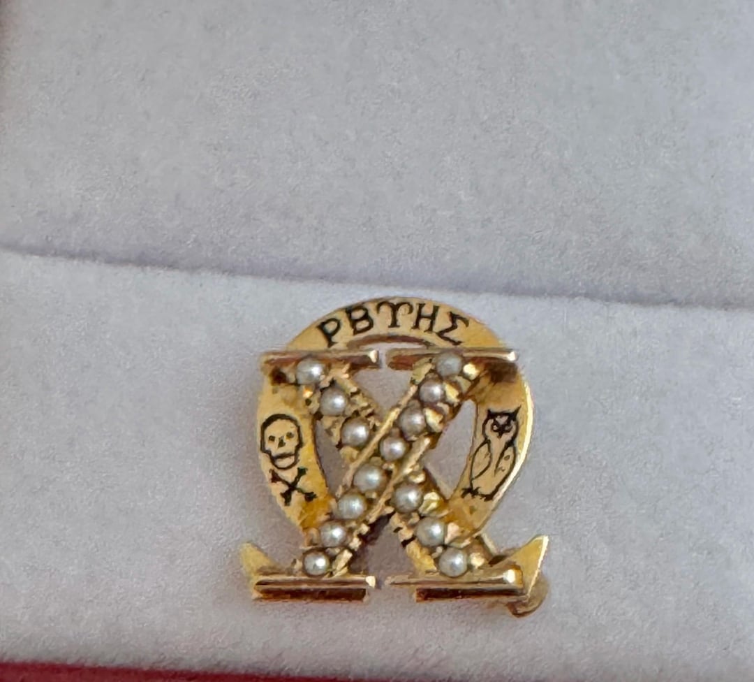 14K Solid Gold Chi Omega Sorority Pin Pearl Skull Owl Badge Vintage ...