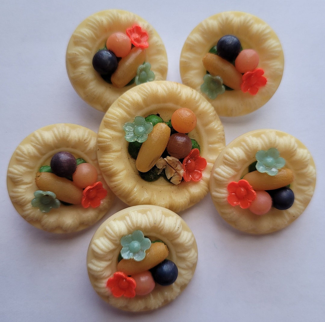 Vintage 1930s Button Set 6 Marion Weeber Type Celluloid Plastic Fruit ...