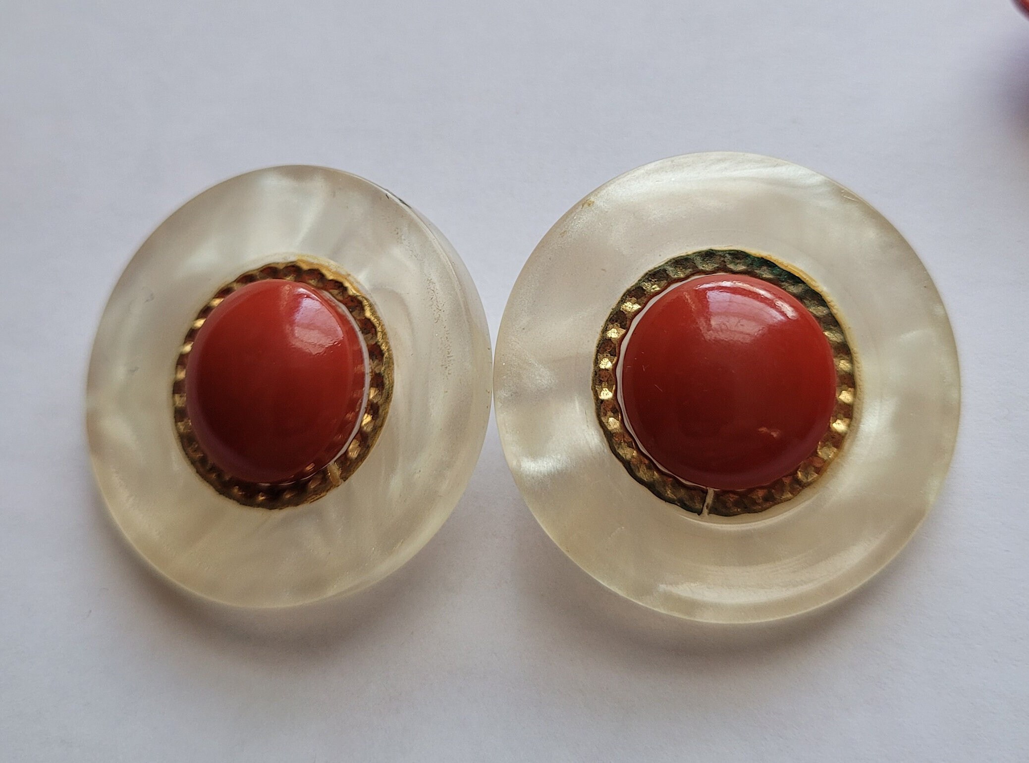 Vintage 1930s 1940s 1950s Buttons 18 Piece LOT All Red Buttons FREE ...