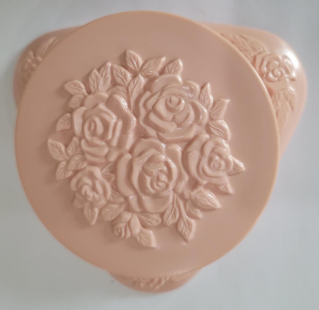 Vintage 1960s AVON NOS Pink Embossed Roses Powder Compact Original Box ...