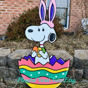Snoopy Peanuts Easter Yard Art - Etsy