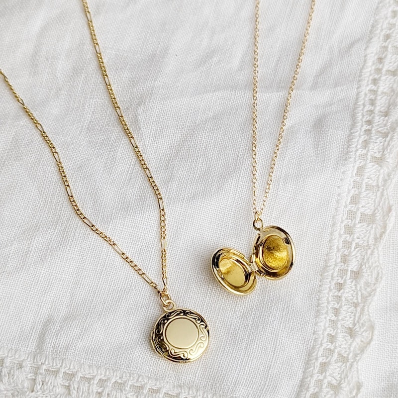 Gold Heirloom Locket Round - Etsy