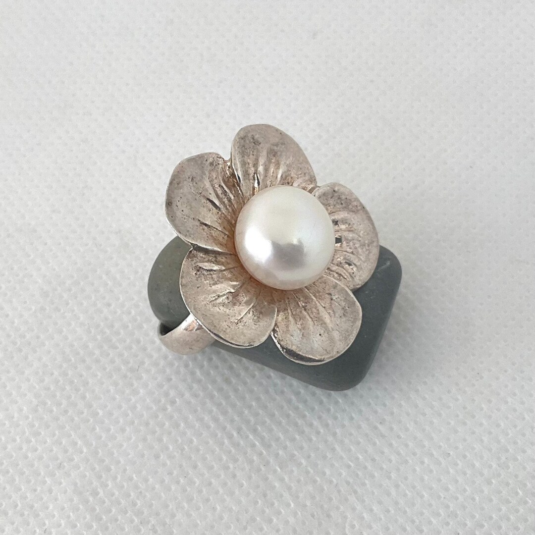 Sterling Silver Chunky Flower Ring With Large Real Pearl Vintage ...