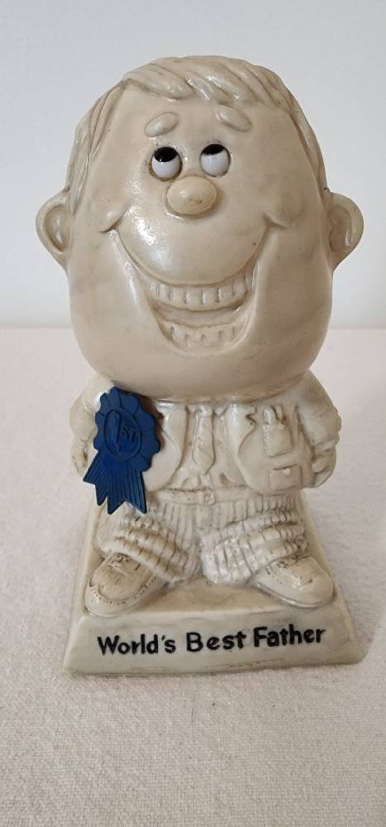 Vintage 1970 R & W Berries world's Best Father Sillisculpt, Made in the ... Vintage 1970 R & W Berries world's Best Father Sillisculpt, Made in the ...