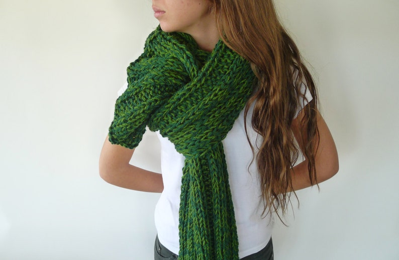 Bufanda verde hecha a mano. Bufandas de lana para mujer. Bufandas de ...
