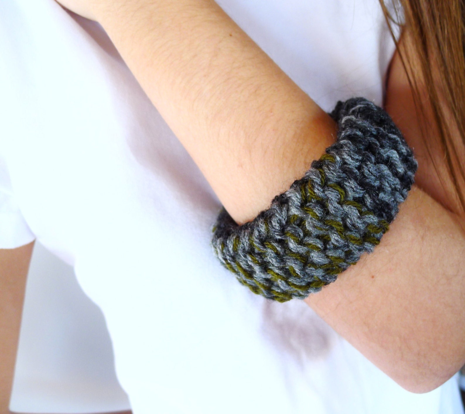 Pulsera de lana para mujer. Pulseras originales hechas a mano. Pulseras ...