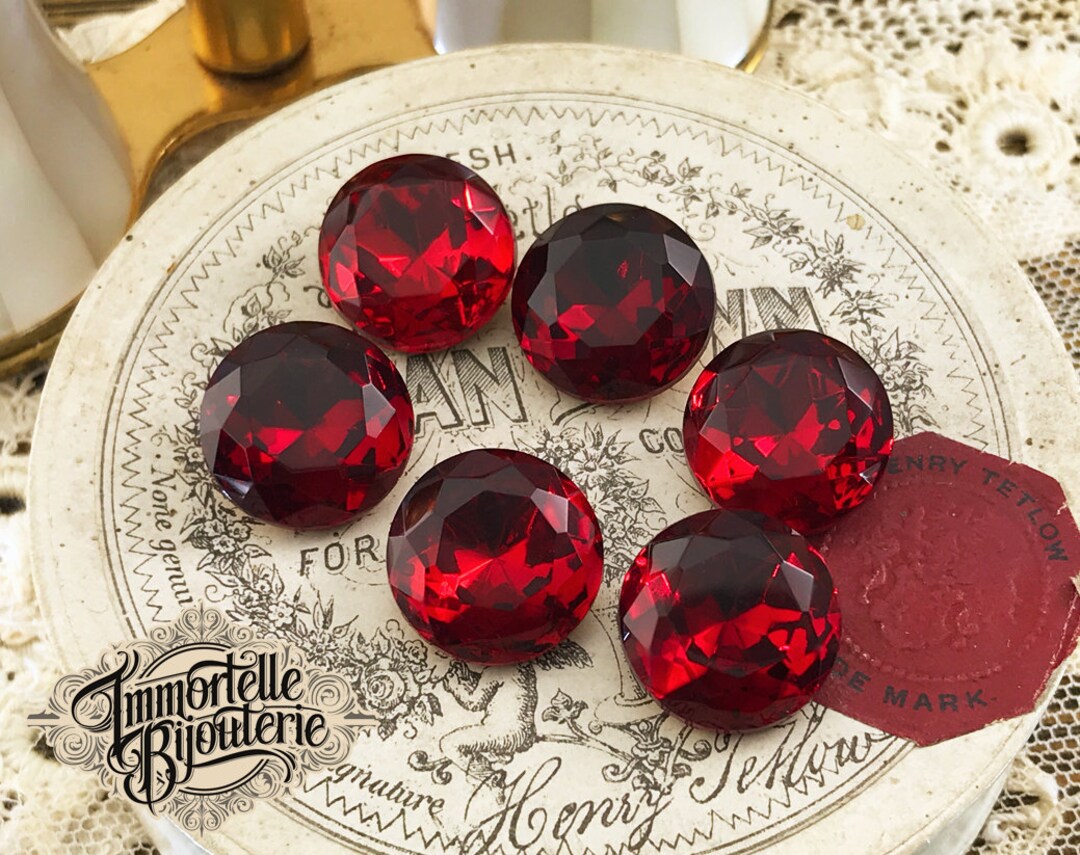 SS60 14mm Siam Ruby Rhinestones STUNNING Vintage Czech TTC - Etsy
