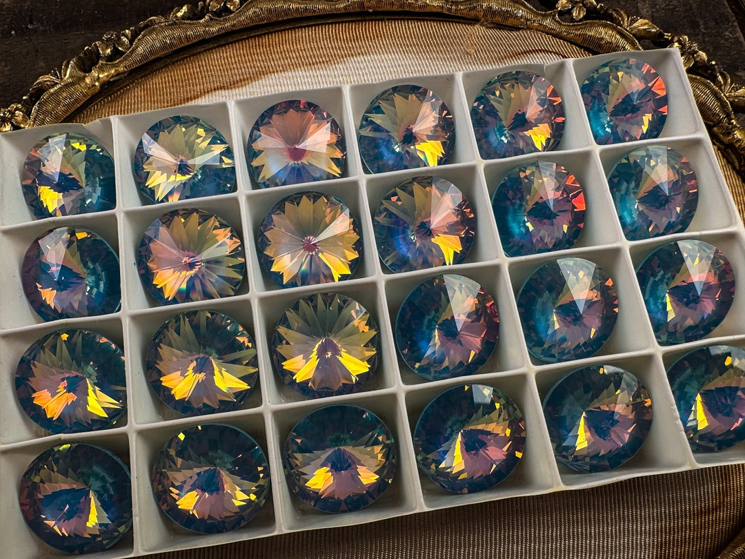 Vintage 18mm Ultra Light Blue Rivoli Swarovski Crystal Rhinestones 18mm ...