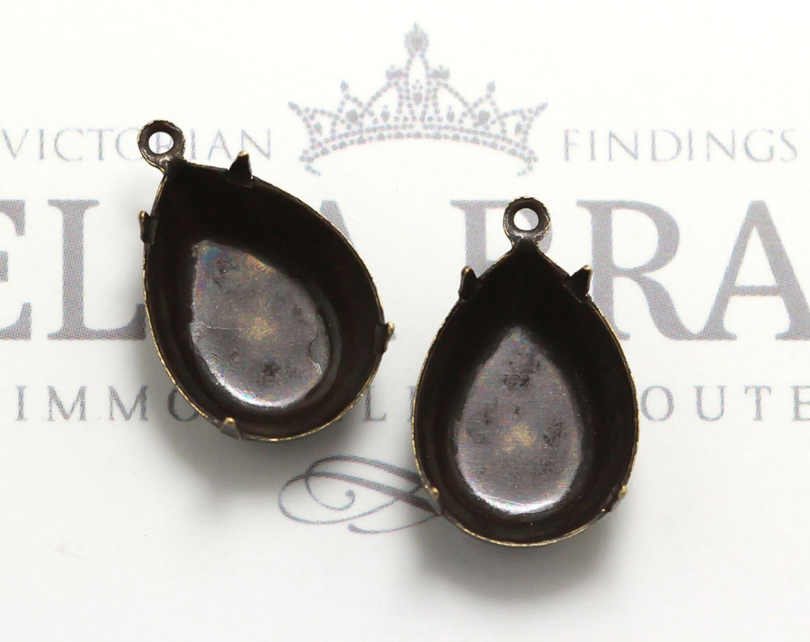 18x13 Rhinestone Pear Setting Aged Brass Prong Setting - Bella Brass ...