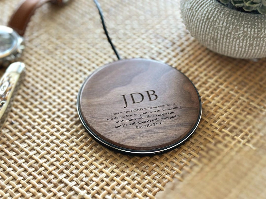 Personalized Wireless Phone Charger. Custom Engraved iPhone Charging ...