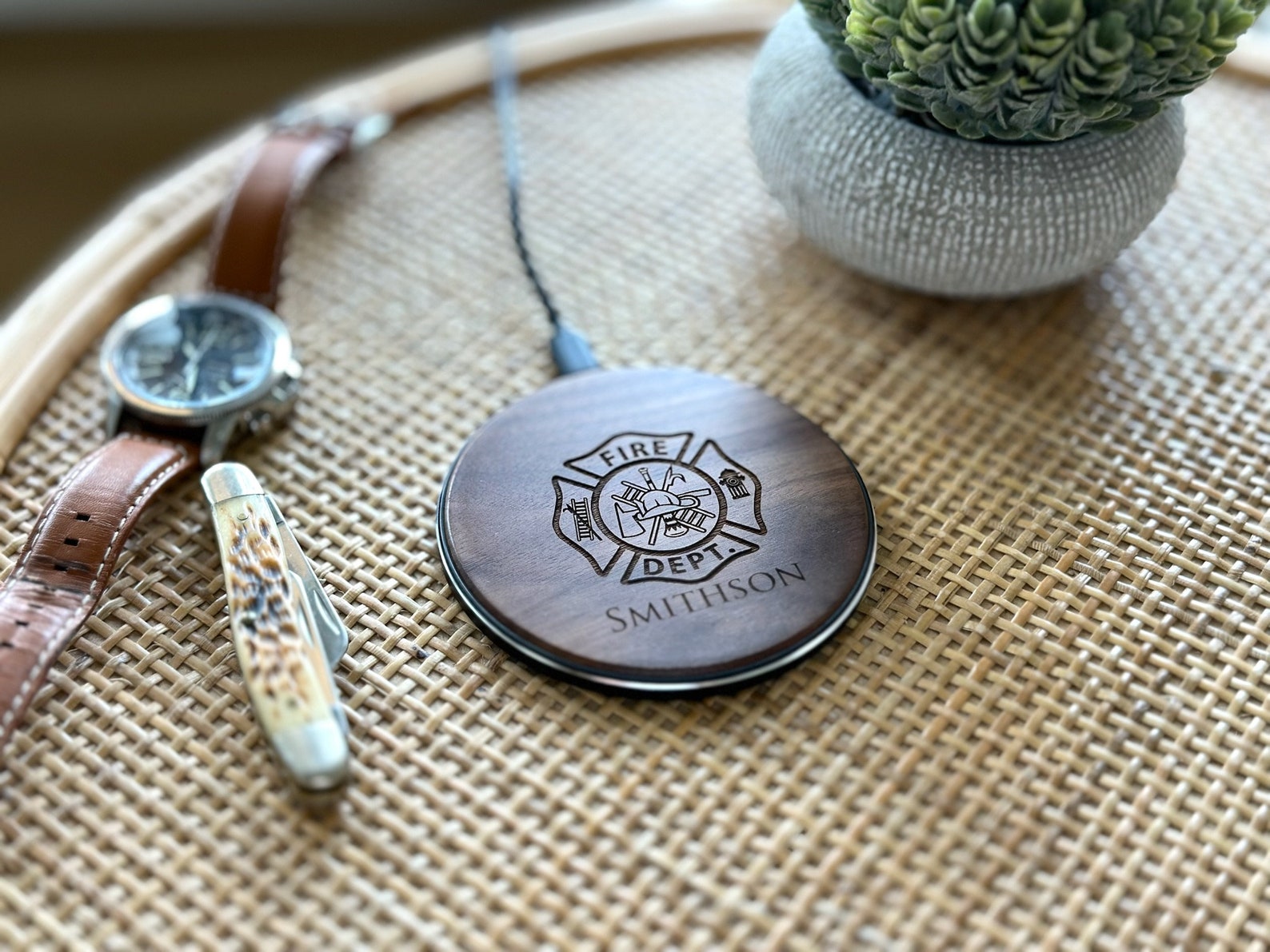 Personalized Wireless Phone Charger. Custom Engraved iPhone Charging ...