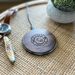 Personalized Wireless Phone Charger. Custom Engraved iPhone Charging ...