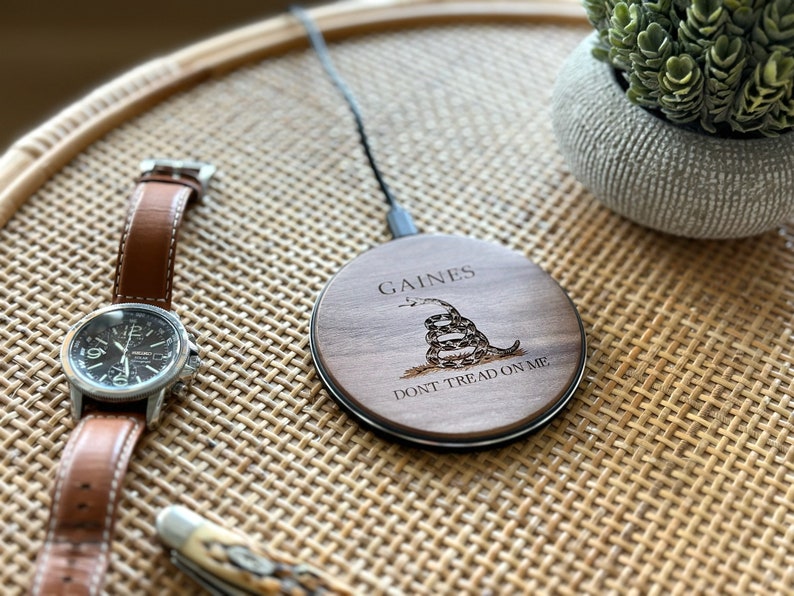 Personalized Wireless Phone Charger. Custom Engraved iPhone Charging ...