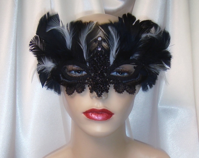 Cruella 2021 Mask, Cruella De Vil Mask, Black Feather Masquerade Mask ...