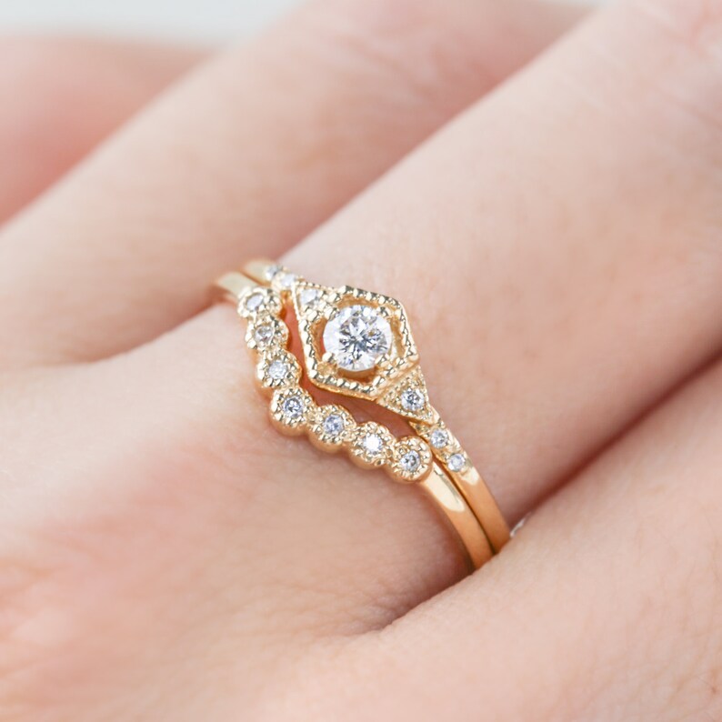 Diamond curved nesting wedding ring unique wedding band v | Etsy