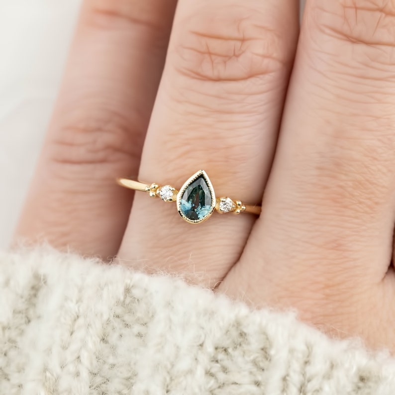 Blue Green Pear Sapphire Engagement Ring Vintage Antique - Etsy