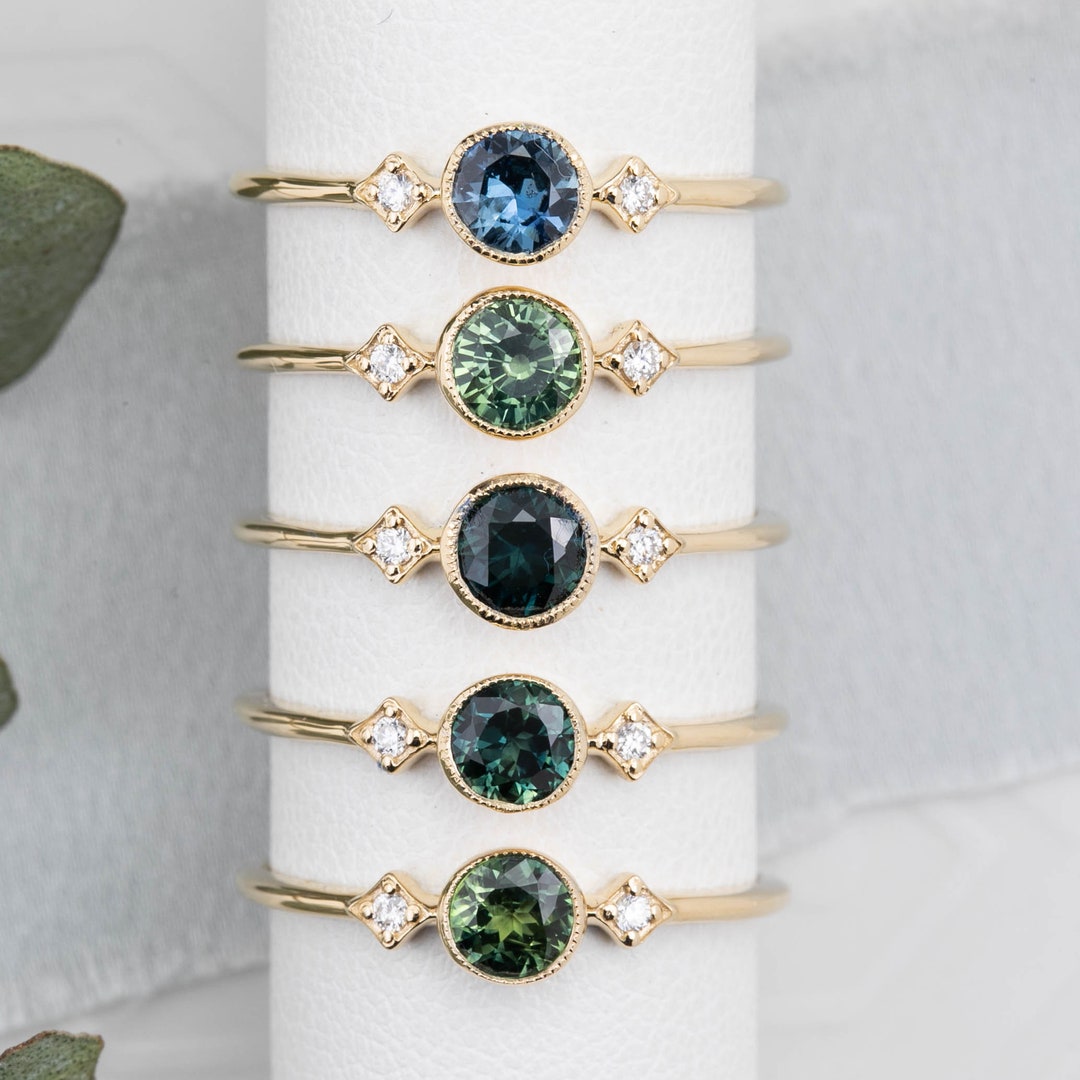 Roung Green Sapphire Ring, Peacock Green Sapphire, Three Stone Ring ...