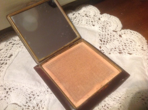 Vintage French Powder Compact. Collectors Item. " Bre… - Gem