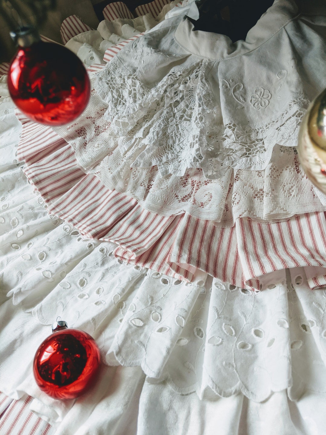 Modern Farmhouse Christmas Tree Skirt, Farmhouse Decor, Vintage Fabric ...