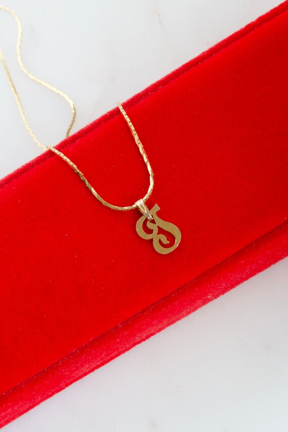 Vintage Initial Letter T Gem