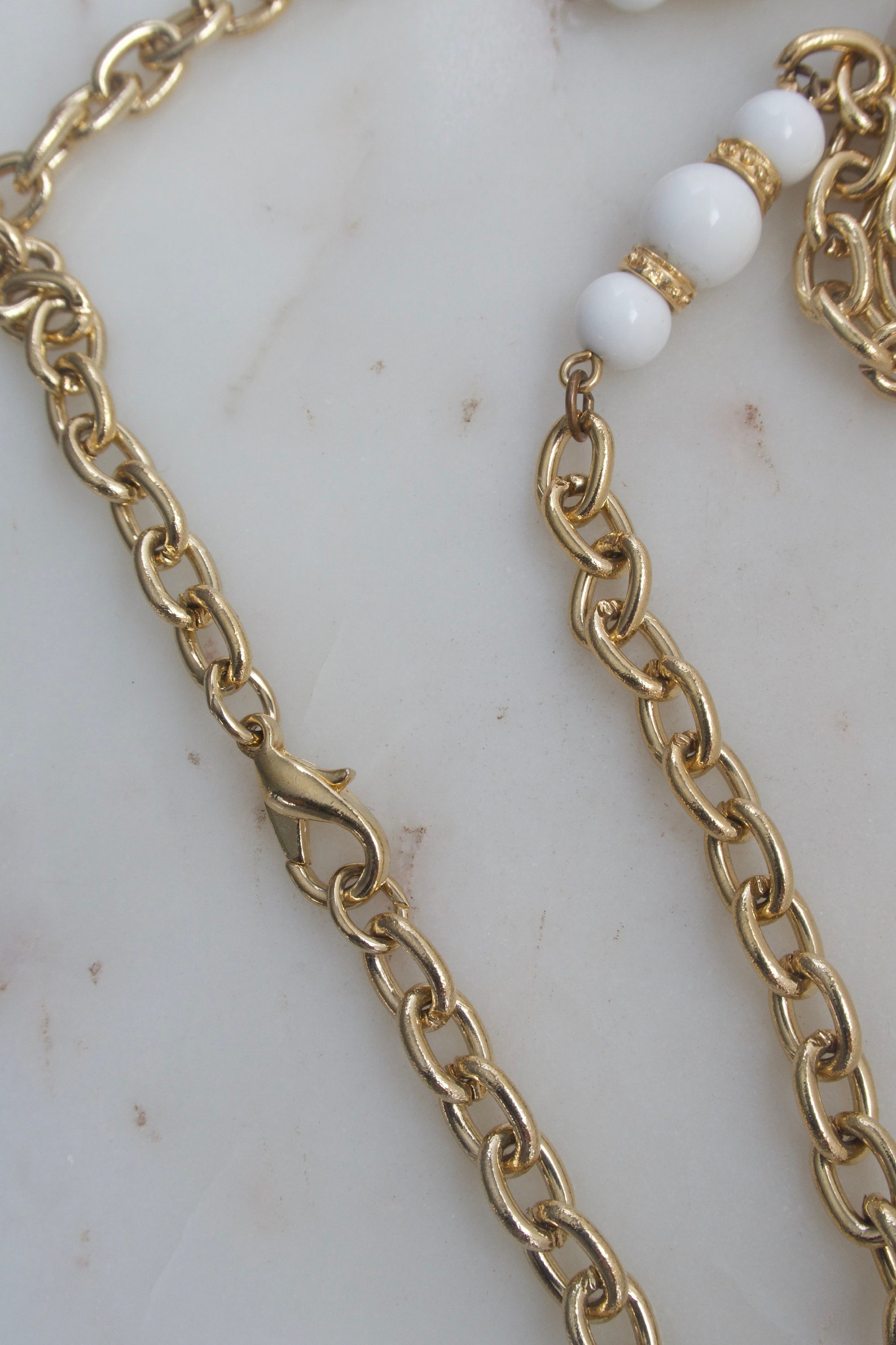 Vintage White Bead Gold Chain Necklace - Etsy