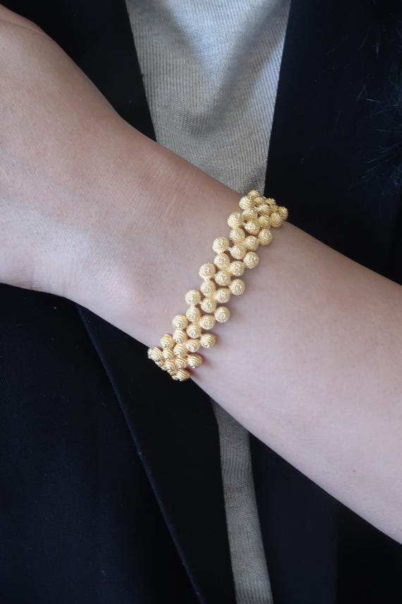 Vintage 1998 AVON Goldtone Hazelnut Bracelet - Gem