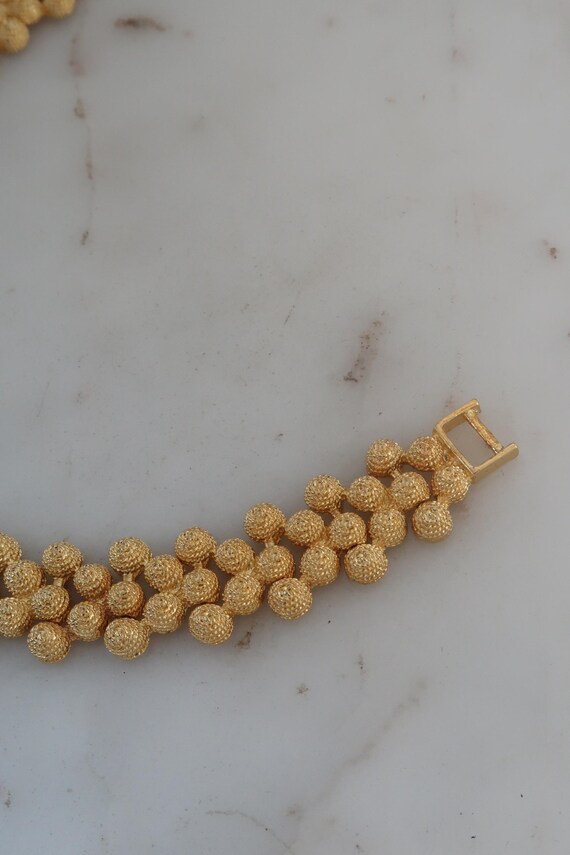 Vintage 1998 AVON Goldtone Hazelnut Bracelet - Gem