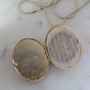 Vintage 1966 AVON Gold Perfume Locket Necklace - Etsy