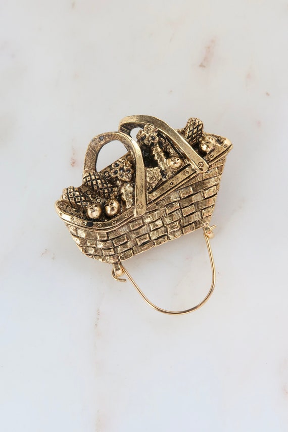 Vintage brooch charm holder - Gem
