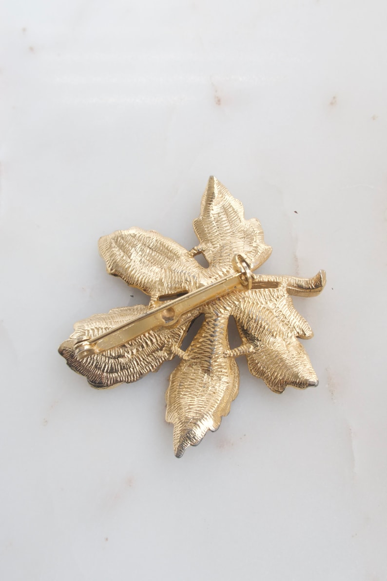 Vintage Brown Enamel Maple Leaf Brooch - Etsy