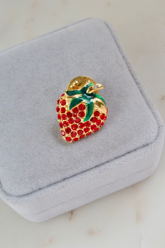 katy perry red strawberry - Gem