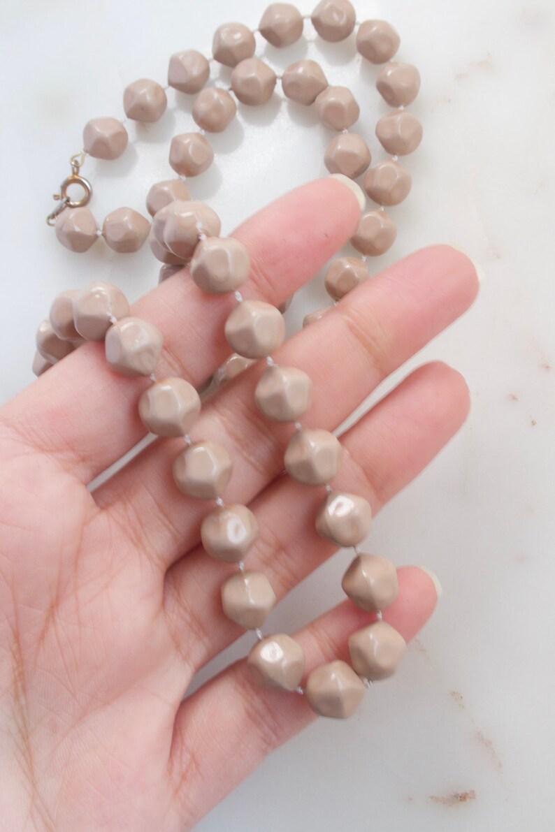 Vintage Beige Bead Necklace - Etsy