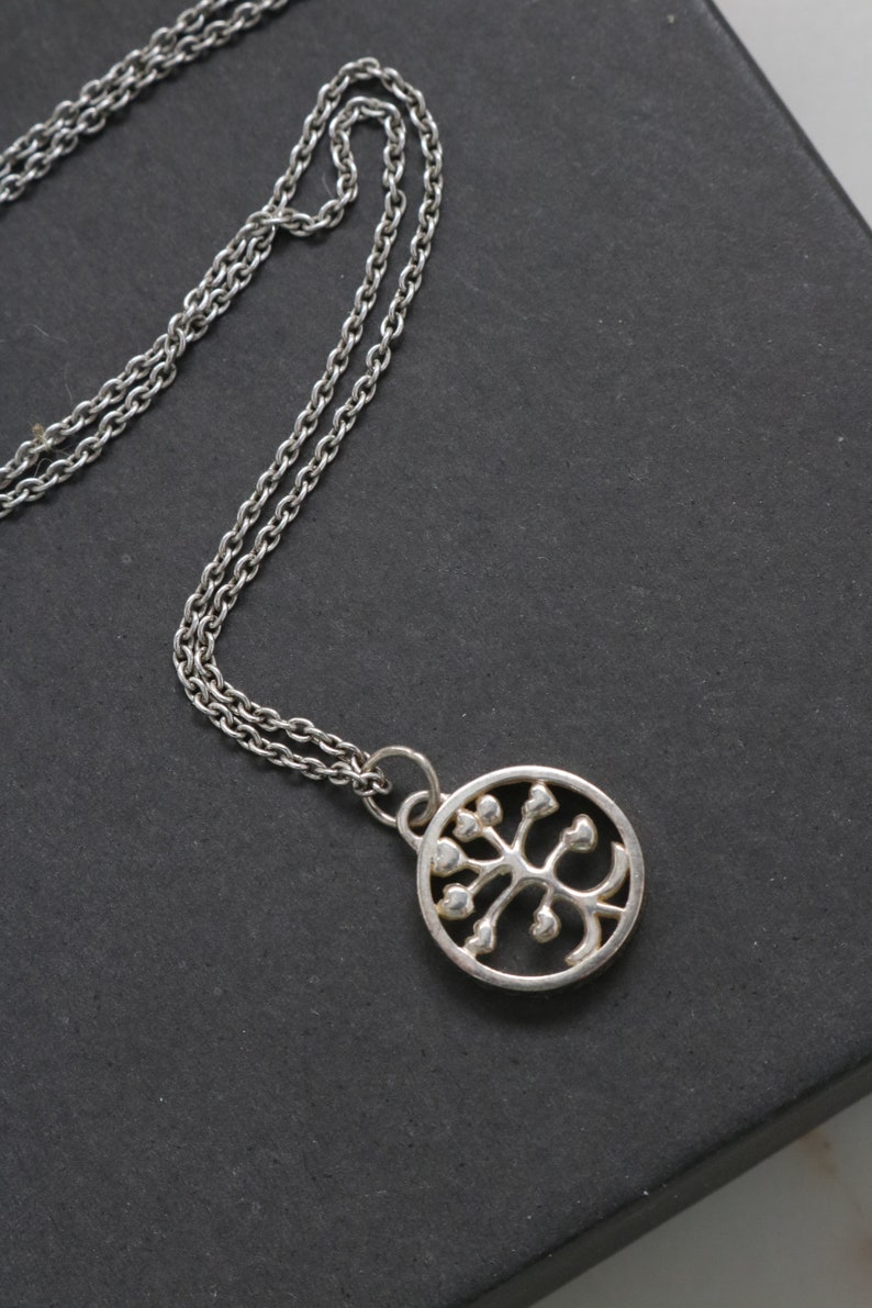 Silver Family Tree Pendant Necklace - Etsy