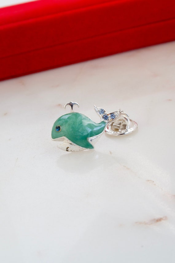 Vintage Enamel Whale Pin Gem