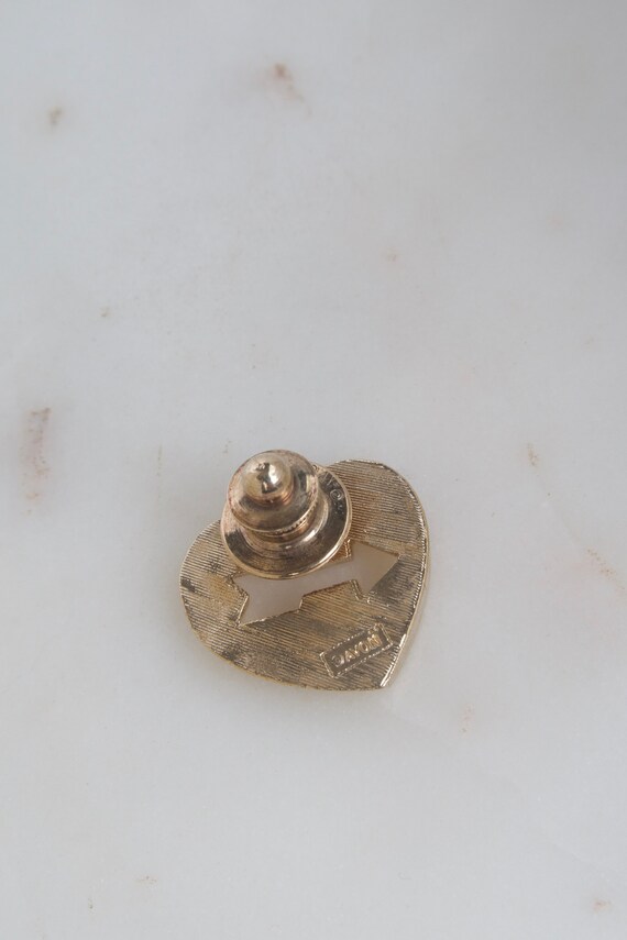 Vintage Avon Heart Arrow Lapel Pin - Gem