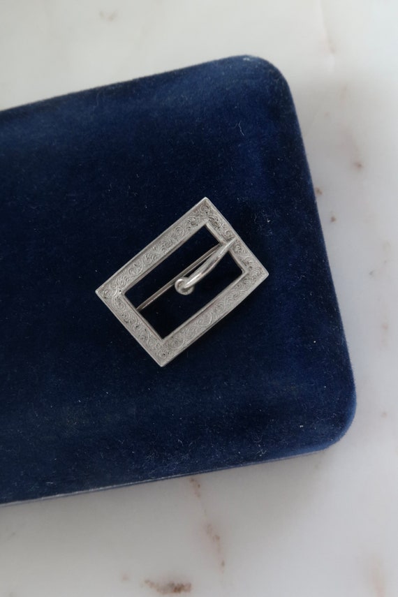 Vintage belt pin buckle - Gem