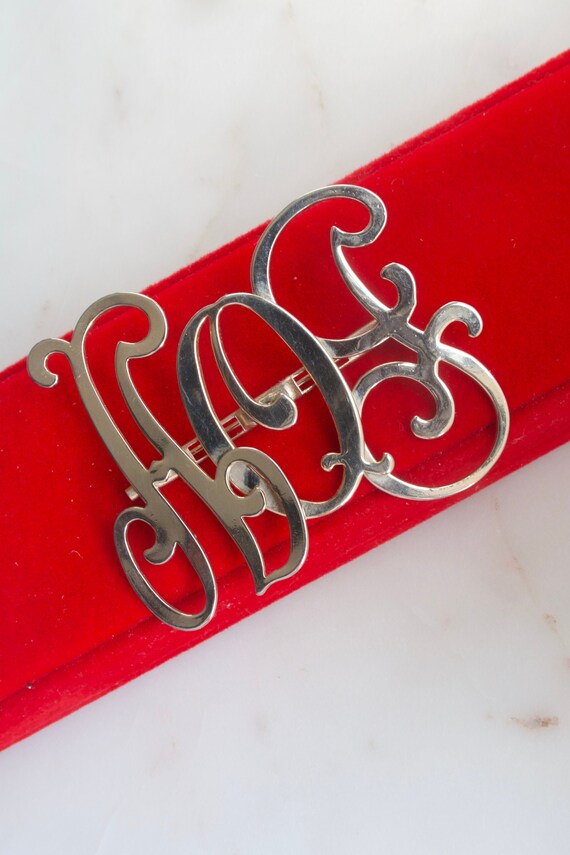 monogram brooch 1950s - Gem