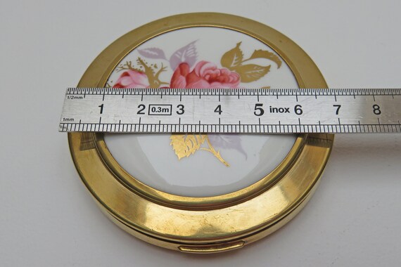 Vintage Regents of London powder compact (mid-century) - Gem