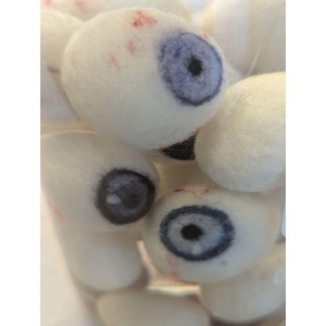 Needle Felted Halloween Eyeballs, Handmade Halloween Decor, Felted ...