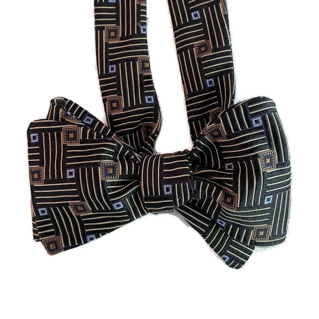 Handcrafted Silk Bow Tie - Scenario - One-of- A-kind - Self-tie or Pre ...