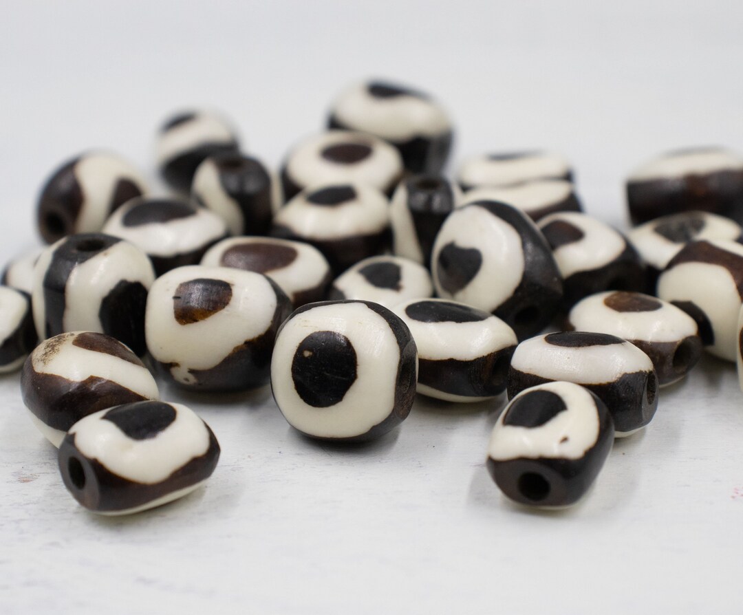 Set of 30 Inverted Eye Batik Bone Beads White Black Bone Beads Jewelry ...