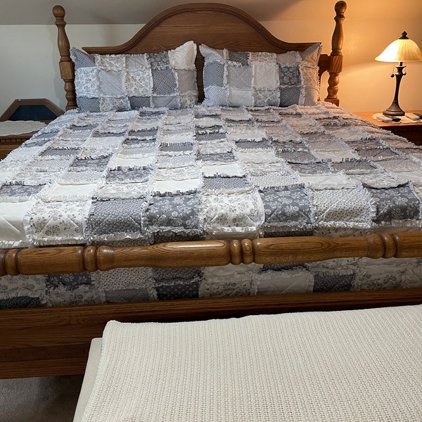 King Rag Quilt - Etsy