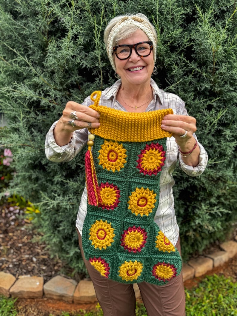 Granny Square Christmas Stocking Crochet Pattern – Modern Holiday Decor ...
