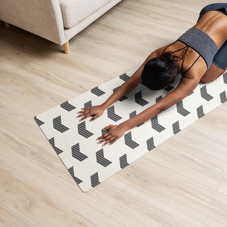 Black and White Geometric Yoga Mat: Anti-slip Microsuede - Etsy