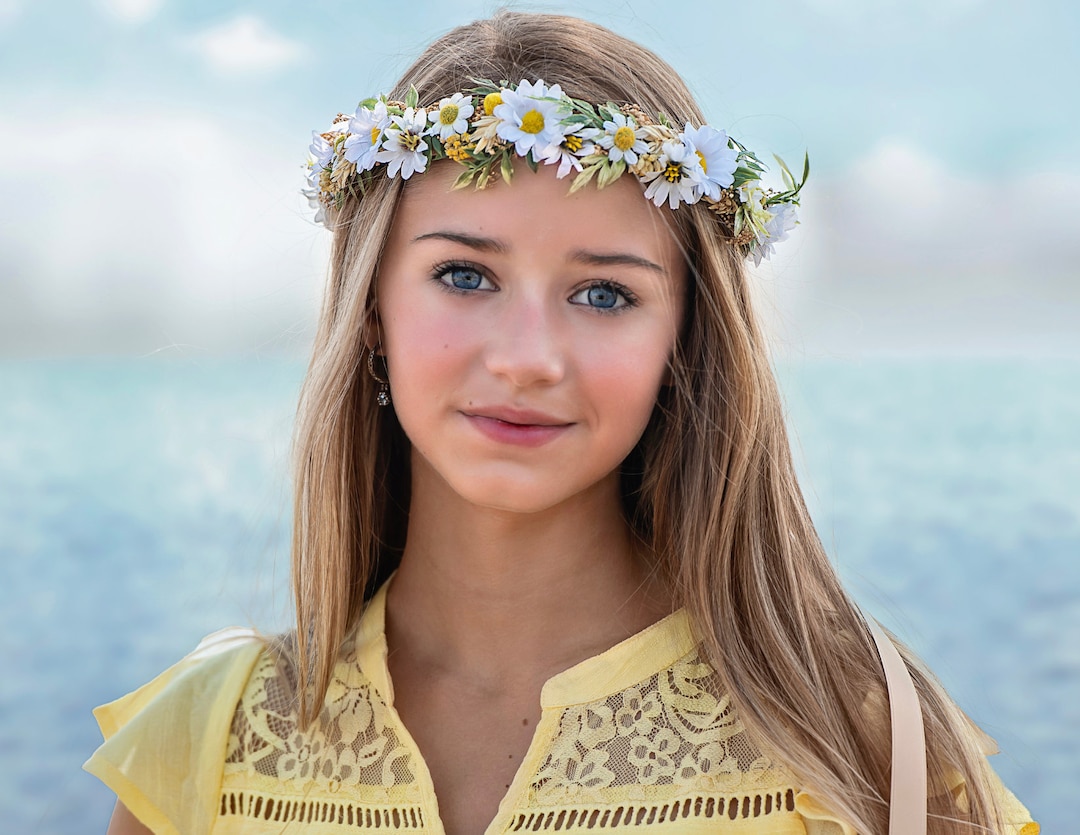Rustic Daisy Flower Crown: Bridal Halo, Flower Girl Headpiece - Etsy