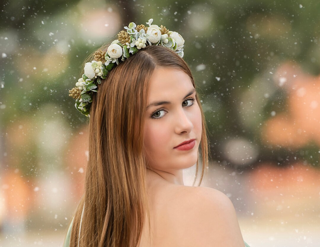 White & Gold Crown Gold Pine Cone Winter Crown Winter Wedding Photo ...