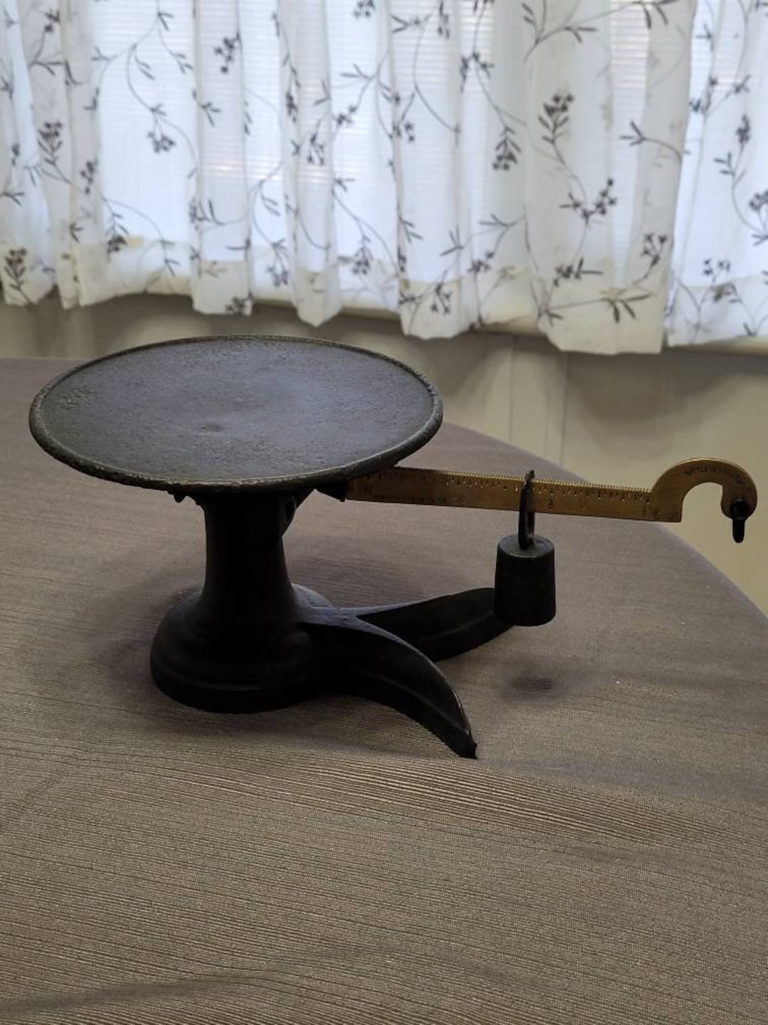 Antique Table Top Scale by the Chicago Scale Co. "little Detective ...