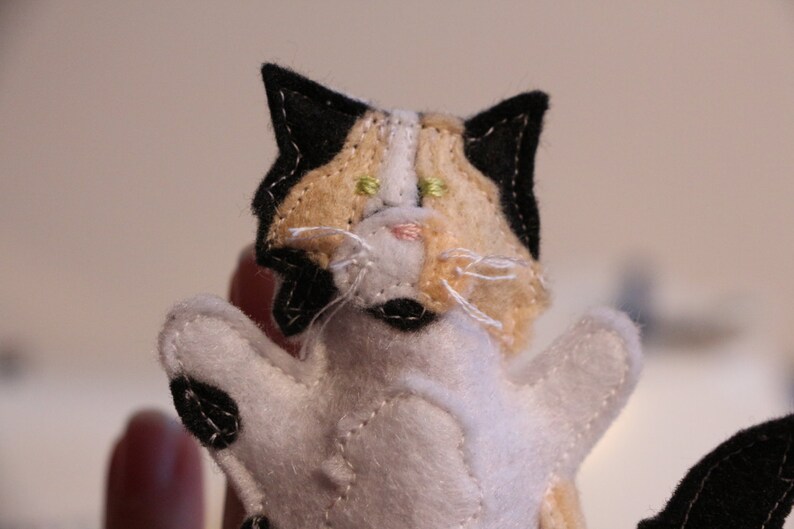 Custom Cat Felt Finger Puppet Made to Look Like YOUR CAT | Etsy